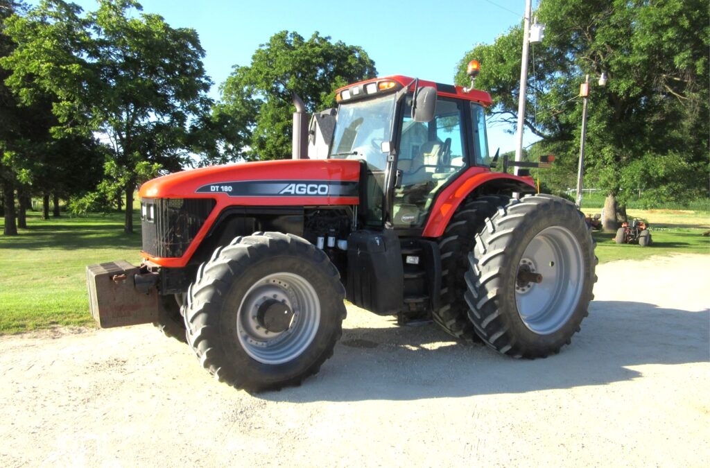 AGCO DT180 tractor information - tractordata