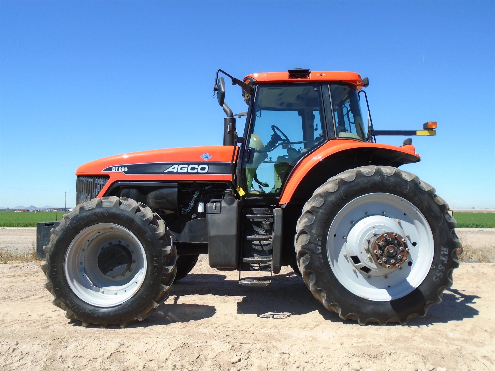 AGCO DT220A tractor information - tractordata