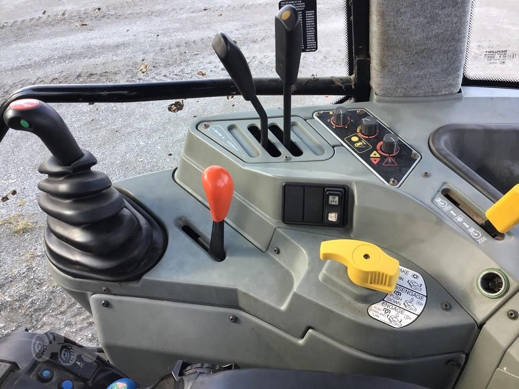 AGCO RT115 tractor information - tractordata